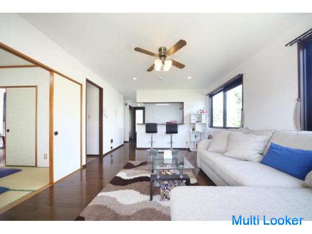 2 floors, 3LDK, 3 parking lots, cheap monthly all inclusive! ! ! Yomitan - multilooker