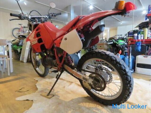 HONDA CRM250R Red 21.611 km. 250cc Motocross 2 stroke production early model bike Sapporo ...